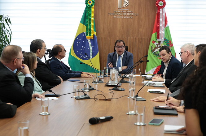 Presidente do TJSC reúne novos desembargadores para esclarecer dúvidas ...