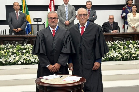 Desembargador Altamiro de Oliveira assume a Presidência do Poder ...